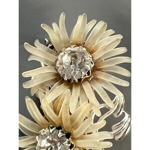 Kramar | Jewelry | Vintage Kramer Daisy Brooch Clipon Earring Daisy ...